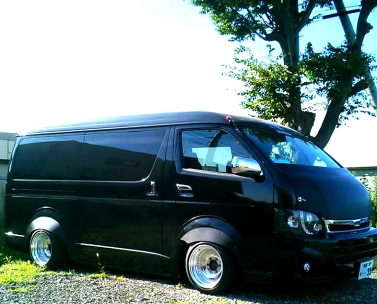 Rays Engineering Tex-Ride on Toyota HiAce – JDM Van | JDMEURO.com